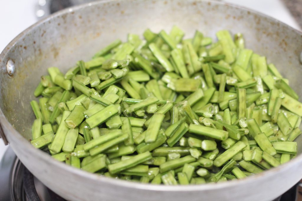 Gokarakaya (Cluster Beans)Koora – Jabberfoodwocky