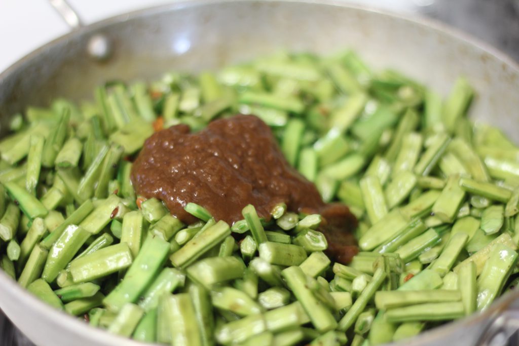 Gokarakaya (Cluster Beans)Koora – Jabberfoodwocky